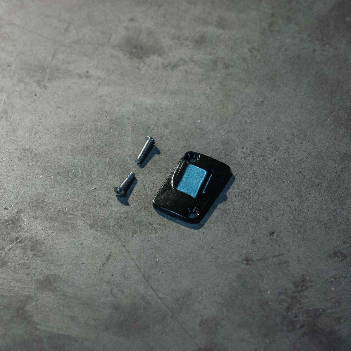 Carbide / Radiant External Cable Routing Plate – Dimond Bikes